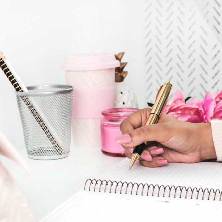 Selling Crystals On Etsy: The Ultimate Guide 2025