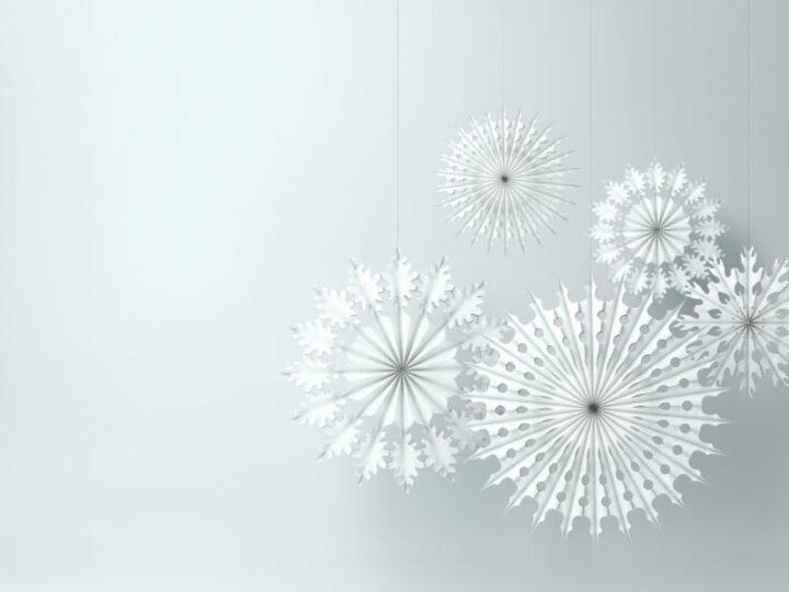 21 Paper Crafts To Sell For Extra Money