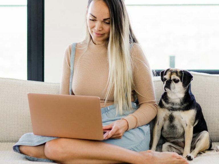 How To Make Money With Your Dog (19 Genius Dog Side Hustles)